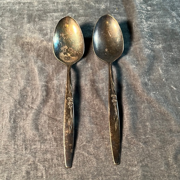 Oneida | Kitchen | Oneida Silverplate Serving Spoons | Poshmark